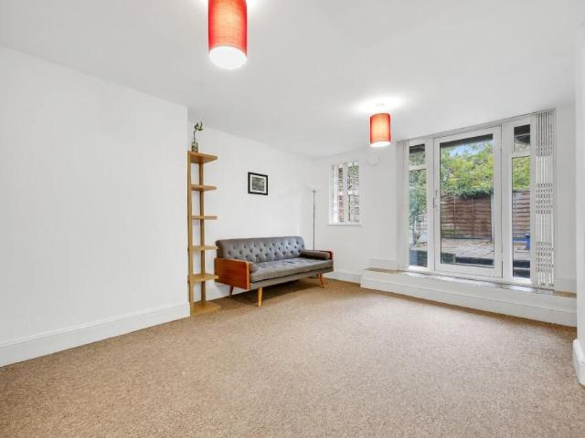 apartment for rent in Camden Road, N7 0SH
