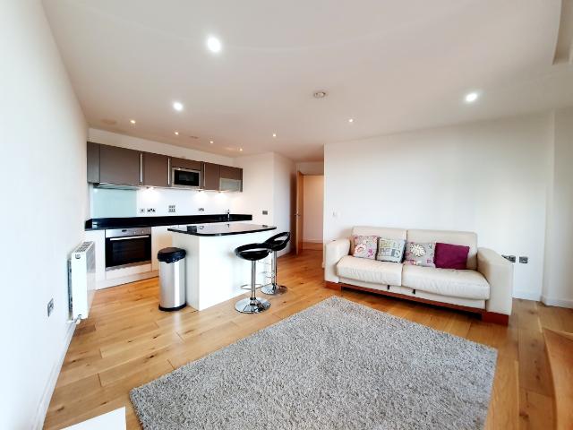 apartment for rent in Candle House Wharf Approach Leeds LS1