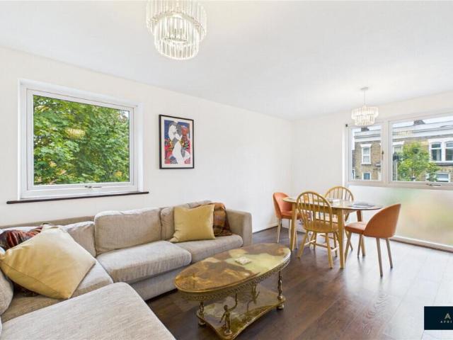 apartment for rent in Carnarvon Road, E15 4LB