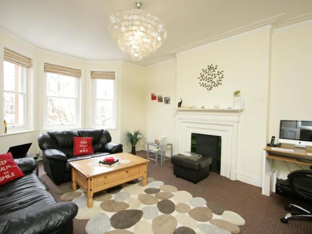 Apartment for rent in Castellain Mansions, London, W9