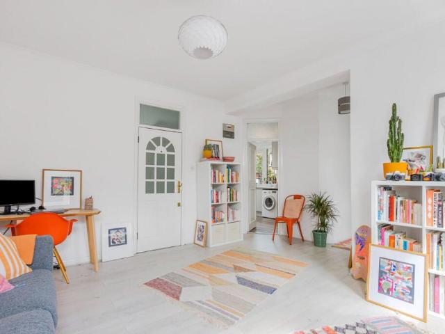 apartment for rent in Castlehaven Road, NW1 8SJ