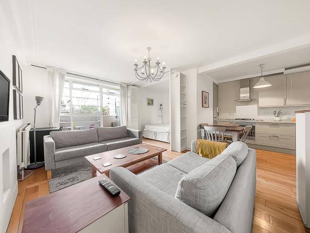 apartment for rent in Central Richmond