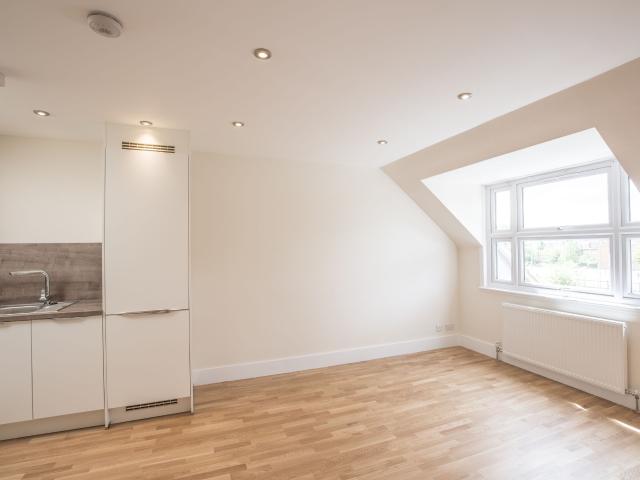 apartment for rent in Centre Court, Oakleigh Road North Whetstone London