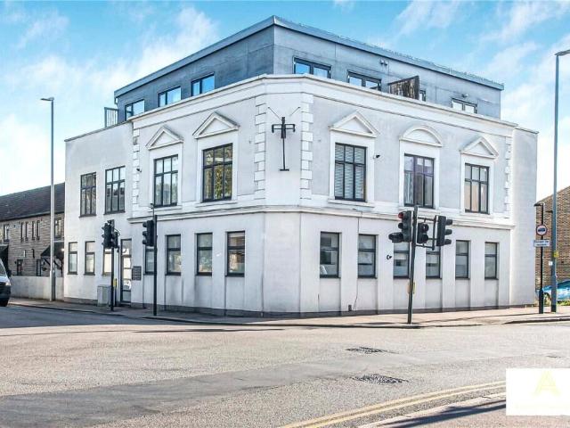 apartment for rent in Church Road, E10 5JP