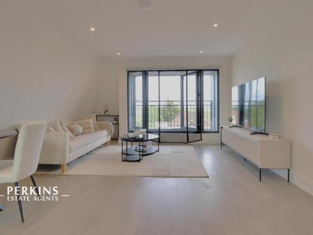 apartment for rent in Church Road, UB5 5AW