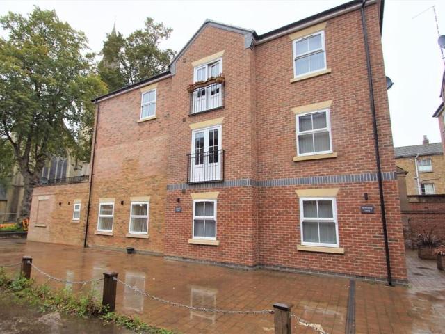 apartment for rent in Church Street, CV21 3PT