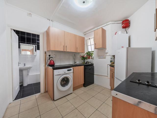 apartment for rent in Chalton Street