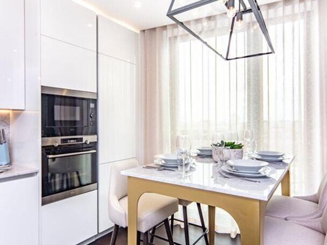 apartment for rent in Charles Clowes Walk, SW11 7AG