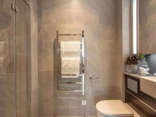 apartment for rent in Charles Clowes Walk, SW11 7AG