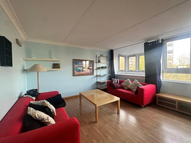 apartment for rent in Charlotte Despard Avenue, London
