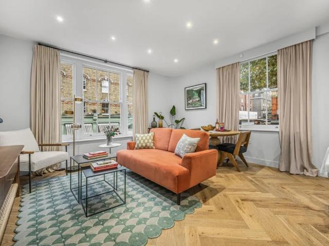 apartment for rent in Charlotte Street, Fitzrovia, London