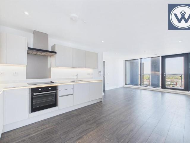 apartment for rent in Cheetham Hill Road, M4 4GA