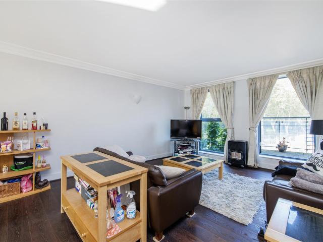 Apartment for rent in Chelsea Gate Apartments, 93 Ebury Bridge Road, SW1W 8RB
