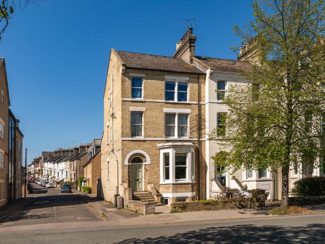 apartment for rent in Chesterton Road, CB4 3AL
