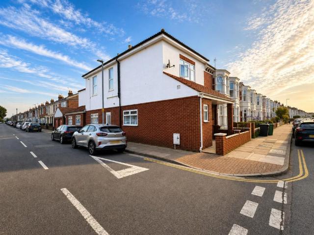 apartment for rent in Chichester Road, PO2 0AJ