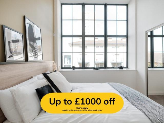 Room to rent on Childers Street, London