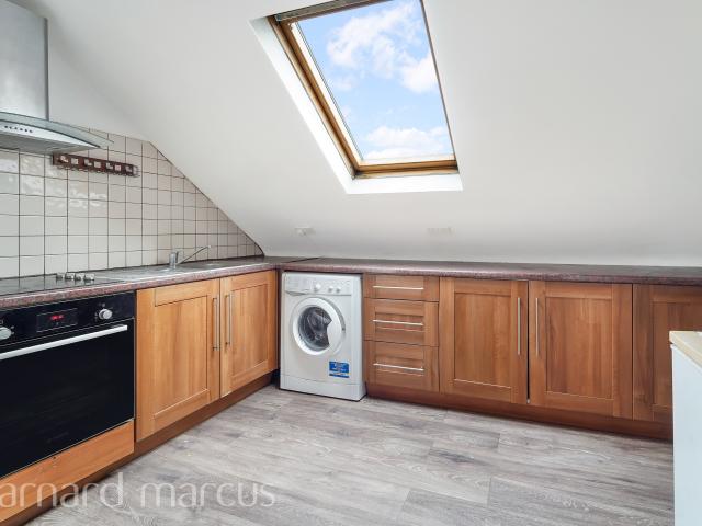 apartment for rent in Chiltern Drive, Surbiton, Surbiton
