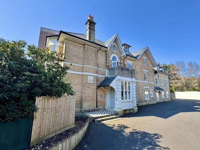 apartment for rent in Christchurch Road, BH1 3FG