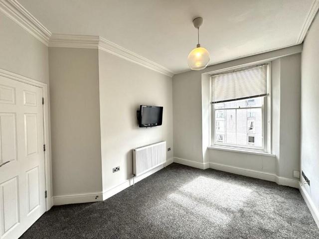 apartment for rent in Citadel Road, PL1 3AX