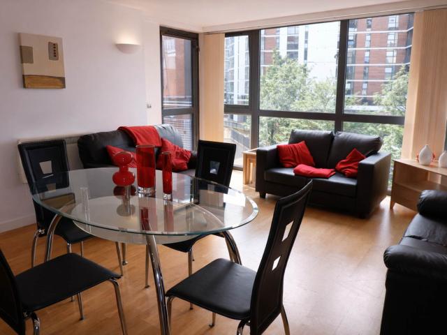 apartment for rent in City Road East