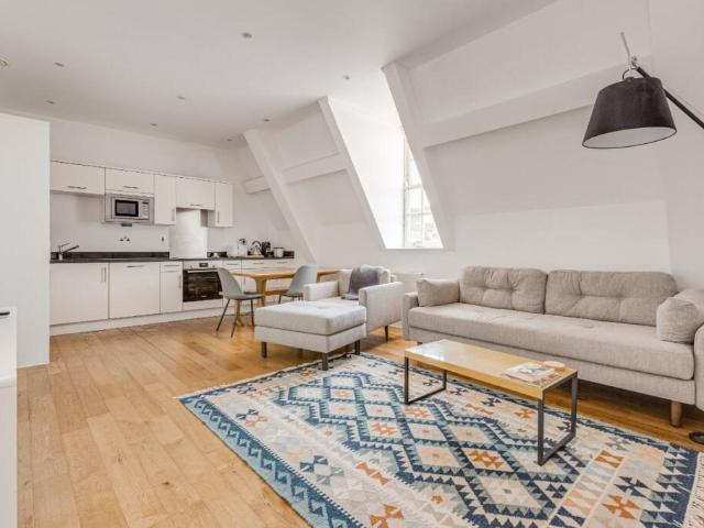 apartment for rent in Clapham Common South Side, SW4 9DX