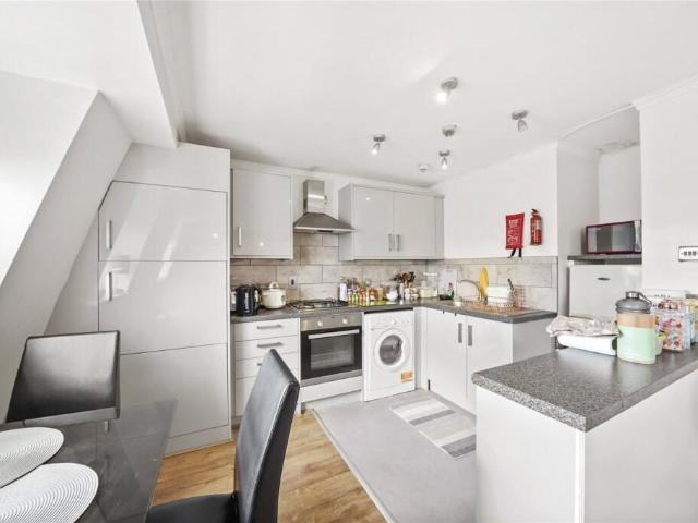 apartment for rent in Clifton Gardens, W9 1AR