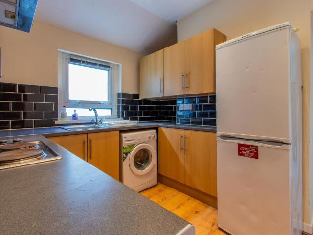 apartment for rent in Crwys Road, Cardiff, CF24 4NR