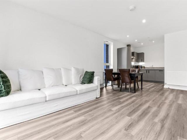 apartment for rent in Cranton Avenue, UB3 4FW