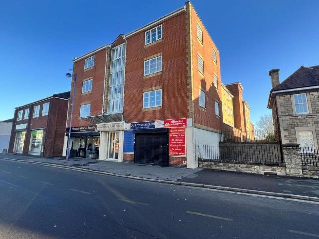apartment for rent in Cricklade Road, SN2 8AB