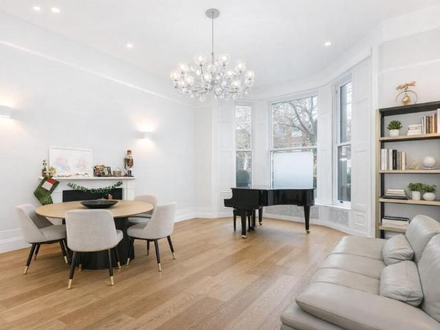apartment for rent in Cromwell Road, SW5 0SE