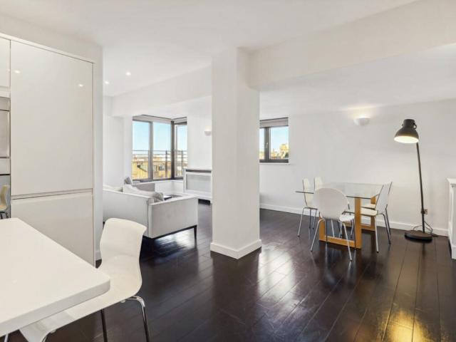 apartment for rent in Cromwell Road, SW7 4XE