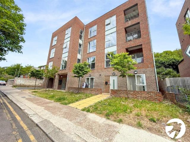 apartment for rent in Cross Street, ME4 4QH