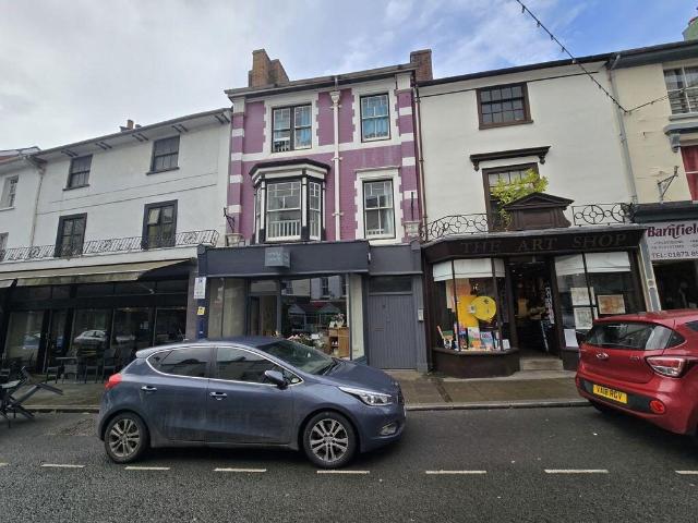 apartment for rent in Cross Street, NP7 5EH