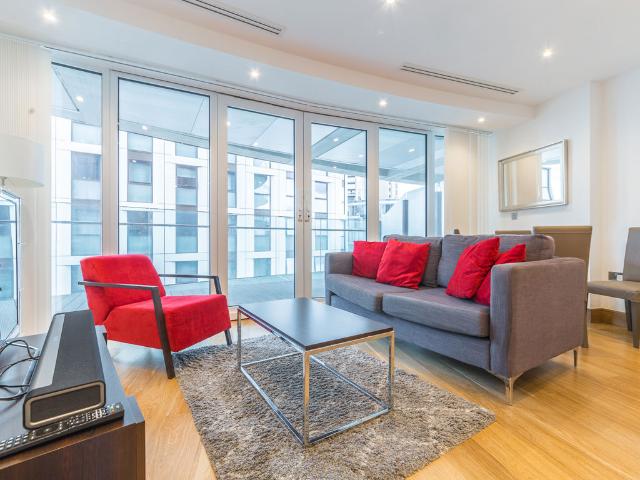 apartment for rent in Crossharbour Plaza, Canary Wharf