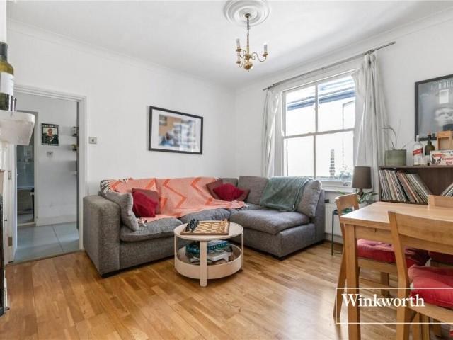 apartment for rent in Ambergate Street, SE17 3RX