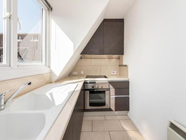 apartment for rent in Abbeyfields Close, NW10 7EG