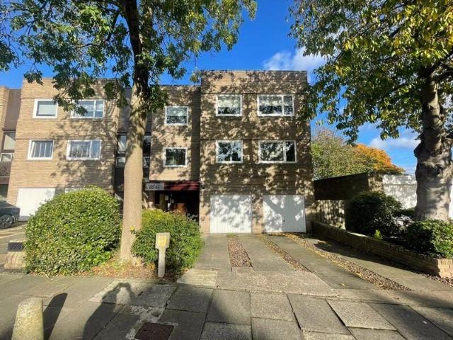 apartment for rent in Adderstone Crescent, NE2 2HS