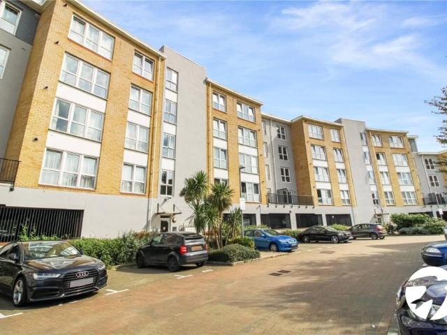 apartment for rent in Admirals Way, DA12 2AW