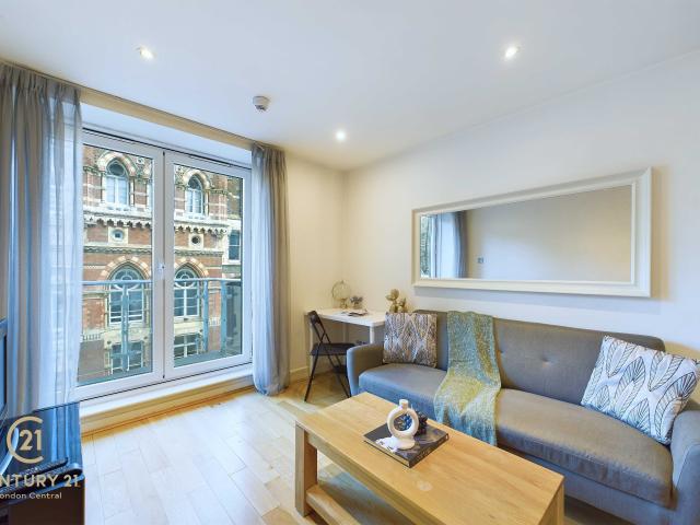 apartment for rent in Albert Embankment, Lambeth, London, SE1