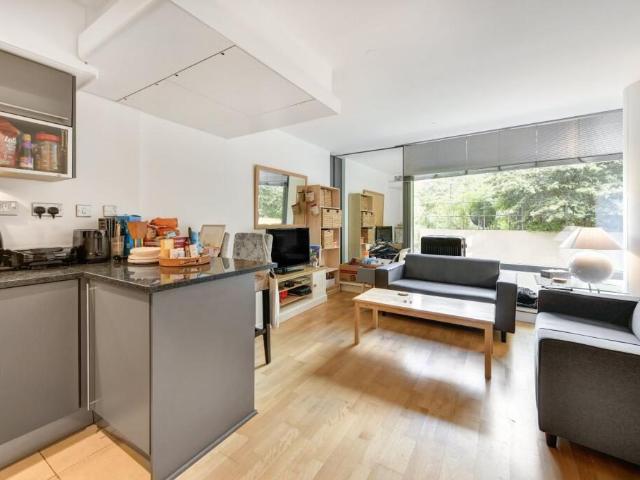 apartment for rent in Albert Embankment, SE1 7XL