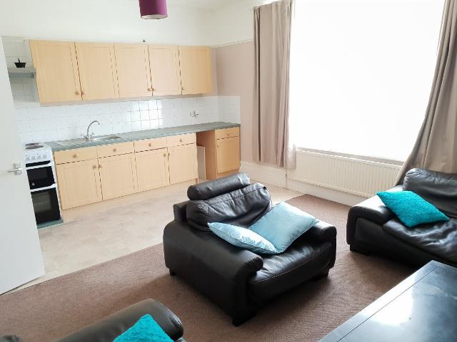 Apartment for rent in Aldermans Hill, N13 4PP