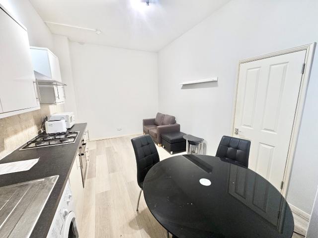 apartment for rent in Aldrington Road, Streatham, Furzedown, Streatham, Furzedown