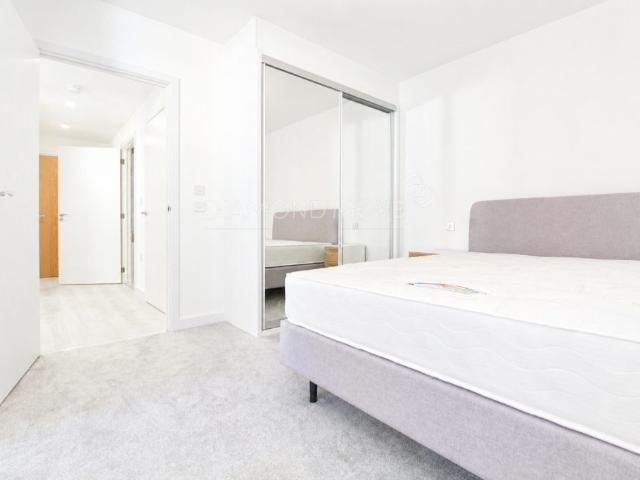 apartment for rent in Alexandra Road, TW3 1EU