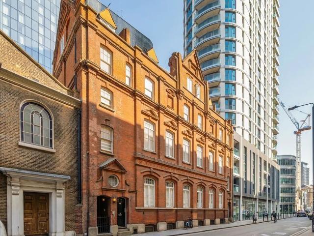 apartment for rent in Alie Street, London, E1 8EB