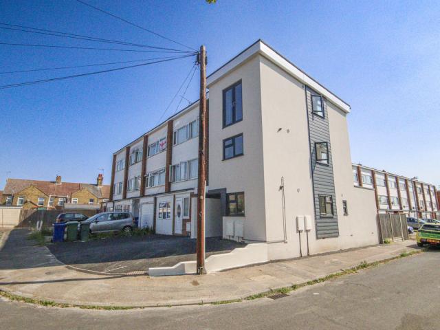 apartment for rent in All Saints Road, Sittingbourne, Kent, ME10