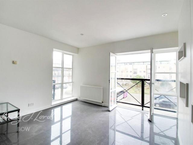 apartment for rent in Alphabet Square, E3