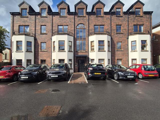 apartment for rent in Apt 1, 120 Upper Newtownards Road, Belfast, BT4 3EQ