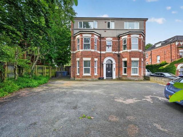 apartment for rent in Apt 3, 9 Derryvolgie Avenue, Belfast, BT9 6FL
