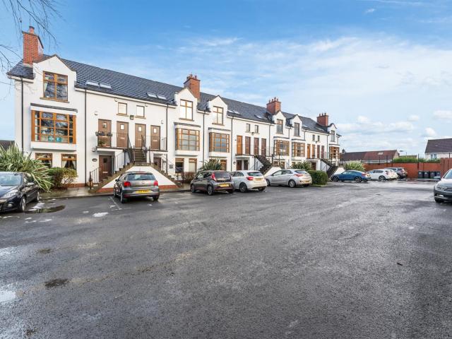 apartment for rent in Apt 6 Locksley Lane, Upper Lisburn Road, Finaghy, Belfast, BT10 0BB