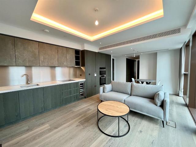 apartment for rent in Apartment B, Carnation Way, London